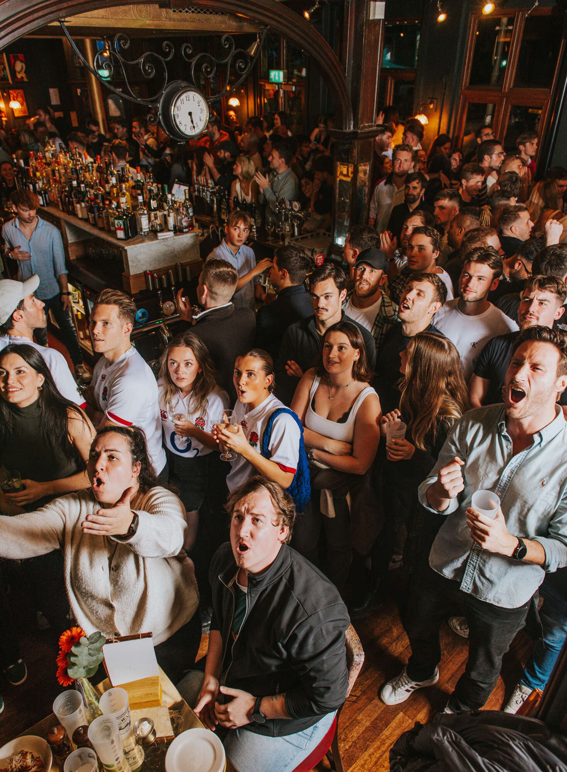 Pub in Kentish Town | Bull & Gate N5 | Young's Pub in London